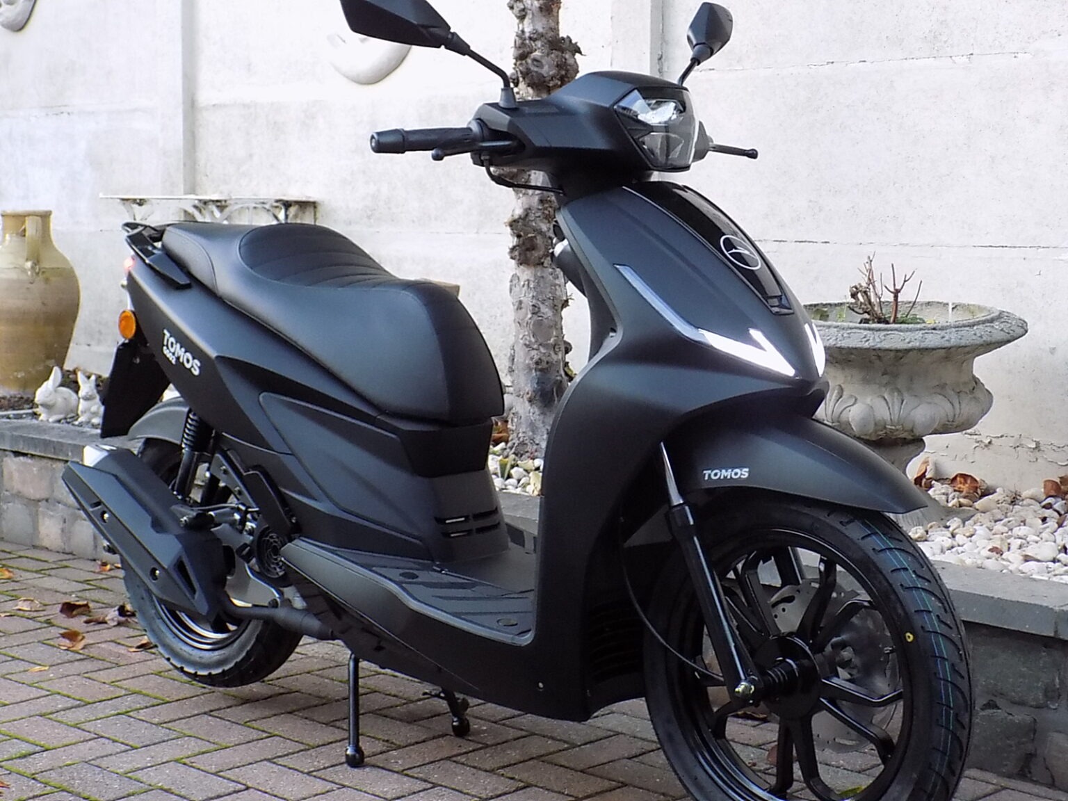 Nieuwe Tomos scooter 50cc 25km of 45km/uur injection motor – Bike ...